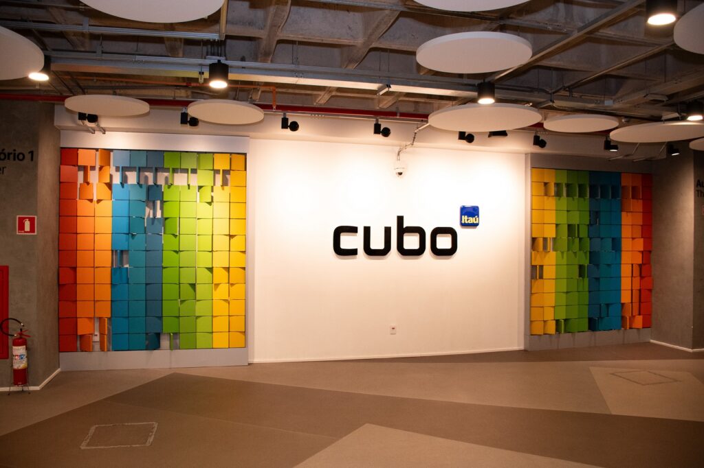 Cubo Itaú e International School: Juntos para revolucionar a educação ...